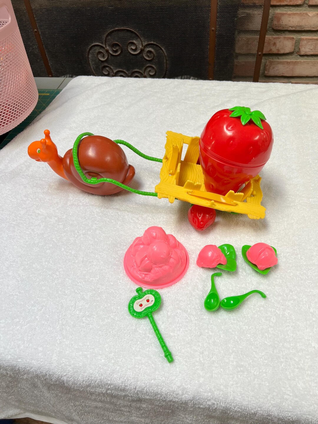 Snail Cart Strawberry Shortcake 1980 Vintage - Etsy