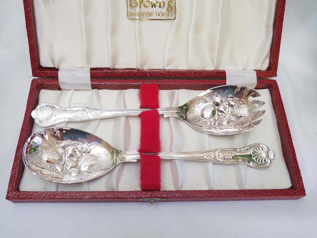 Vintage Pair of at EPNS Sheffield Silver Plate Berry Servers | Pair of ...