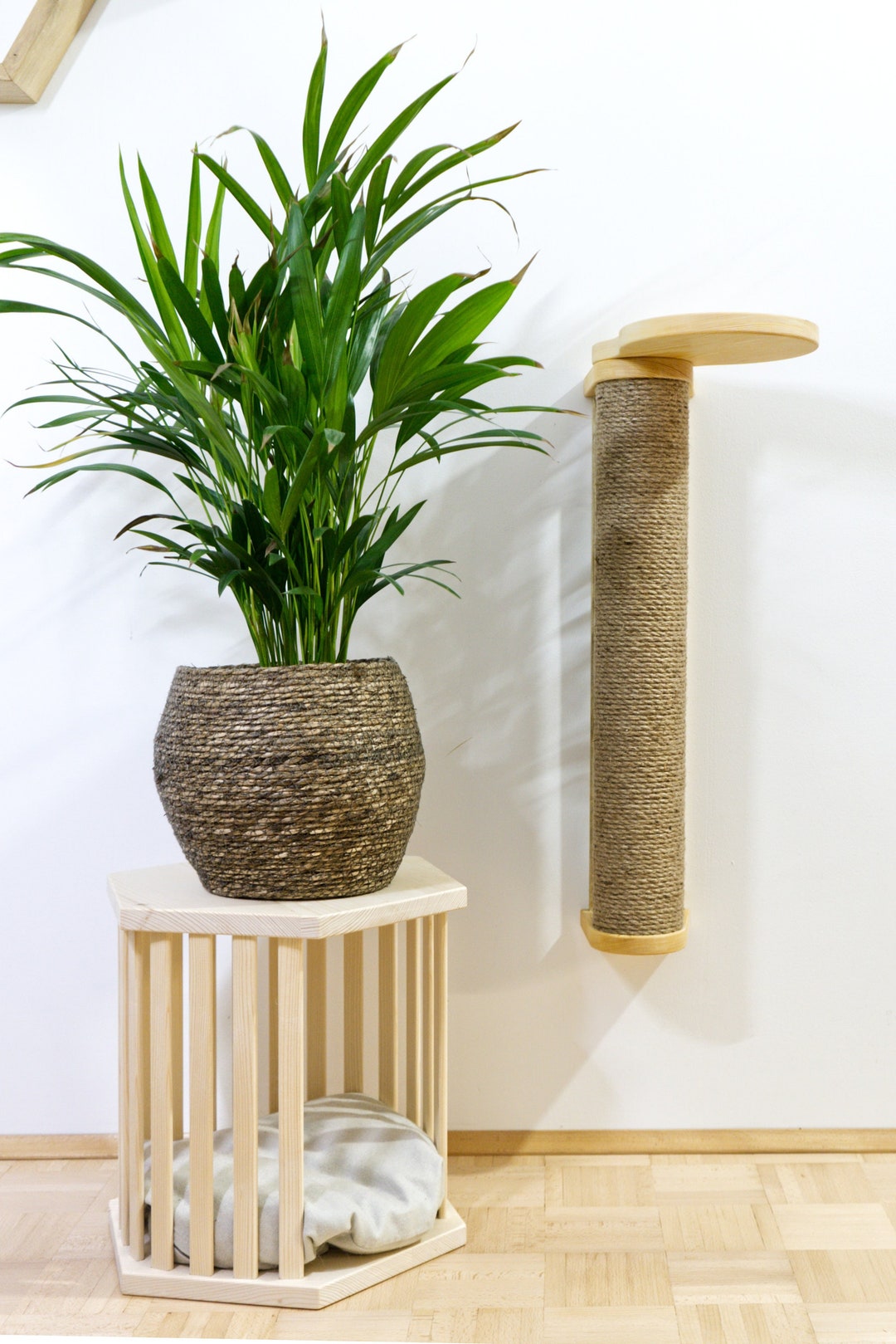 Modern Cat Scratching Post - Sisal Cat Scratcher - Jute Cat Nail ...