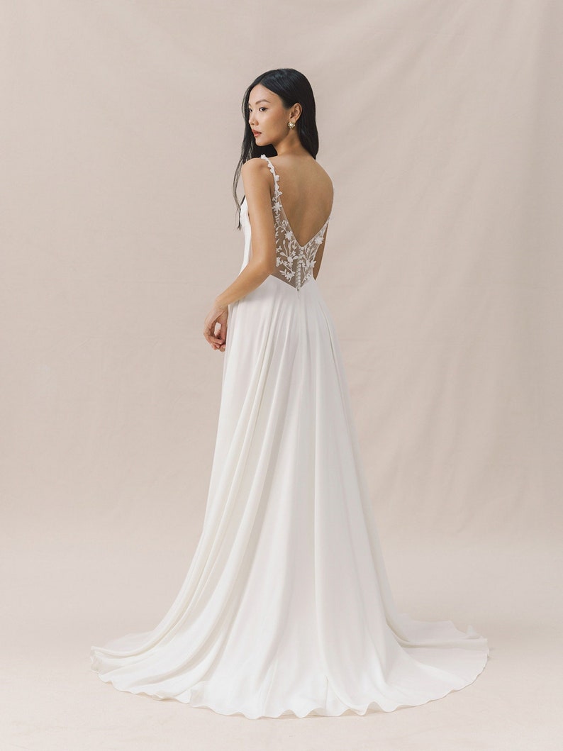 Isabella - Ethereal A-line Wedding Dress With Floral Lace and Illusion ...