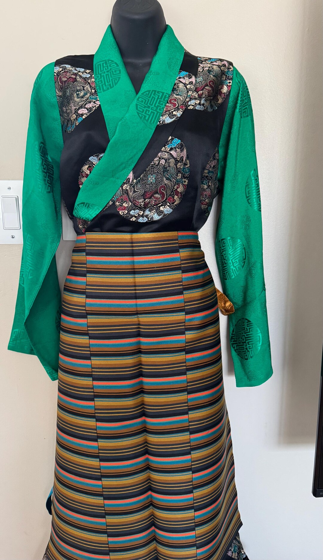 Tibetan Traditional Apron (pangden) – Handwoven Wool - Etsy
