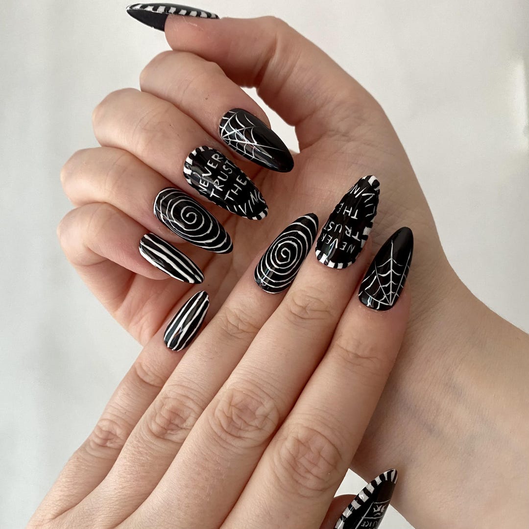 Beetlejuice Inspired Press on Nails / Halloween Nail / Horror Film ...