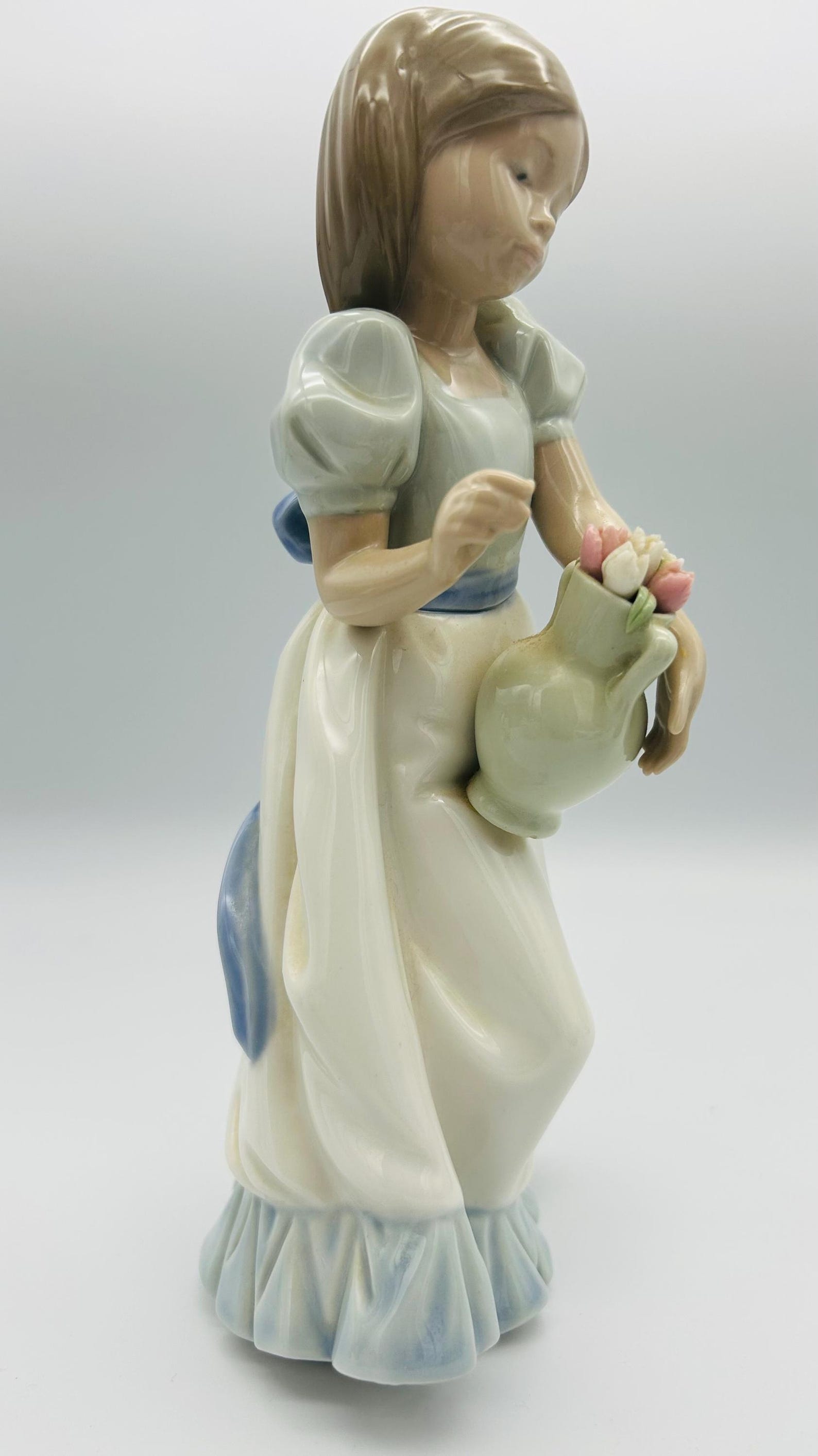 Lladro NAO Tulip Time Figurine #1001 Vintage With Box - Etsy