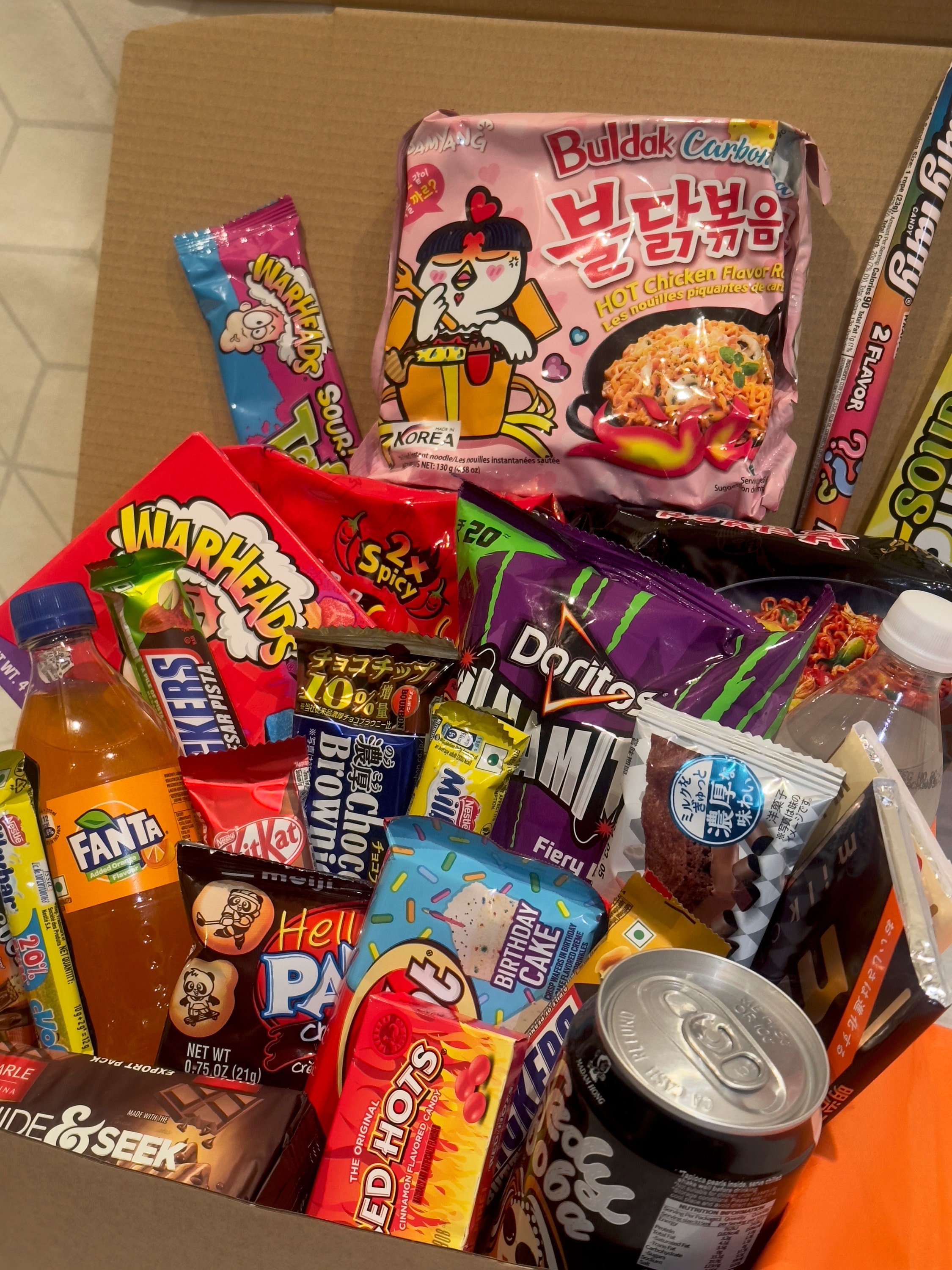 Asian Food Hamper International Foods Box Buldak Ramen Bubble Tea ...