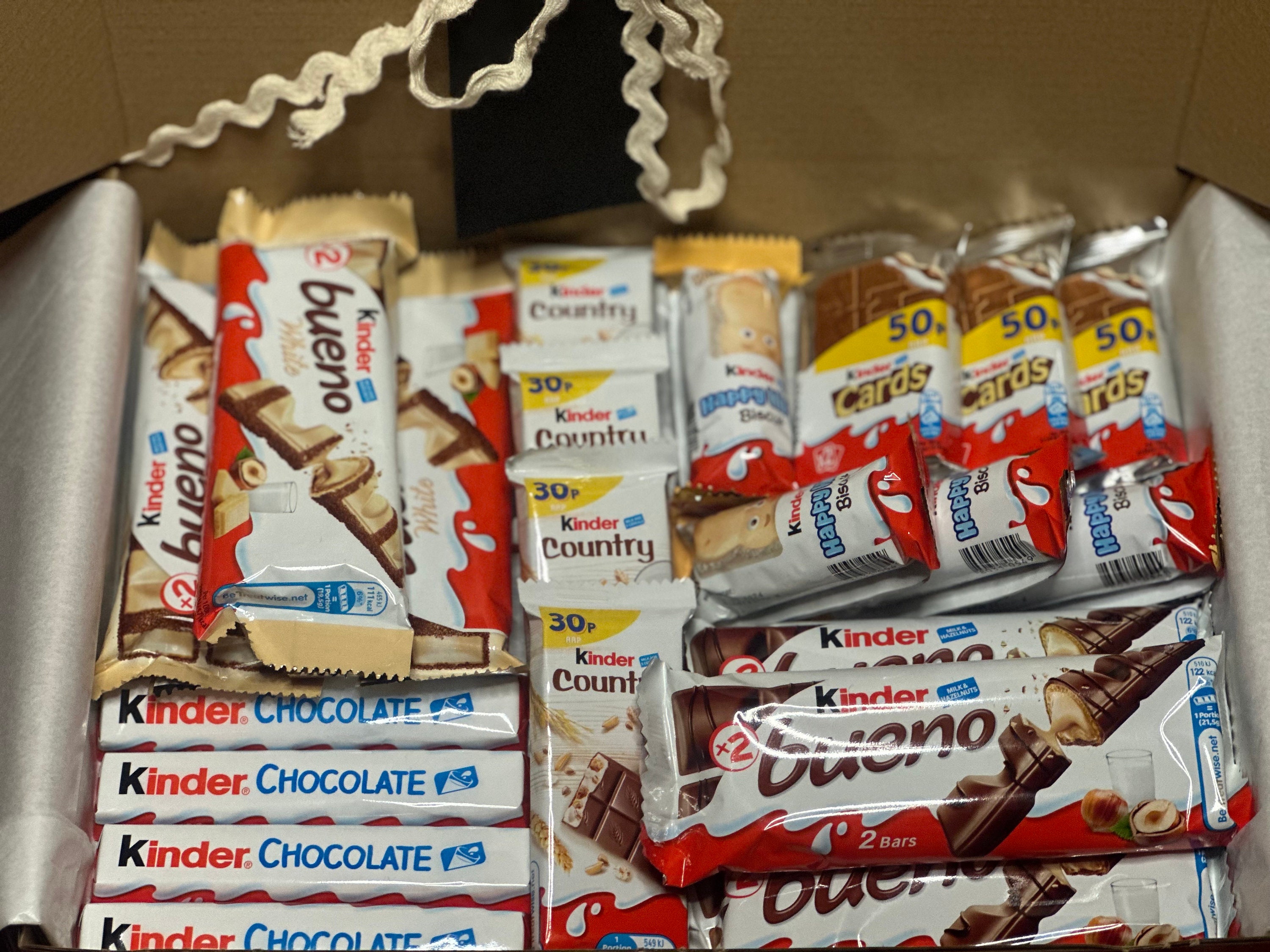 Kinder Bueno Chocolate Gift Box Kinder Bueno Personalisation Chocolate ...