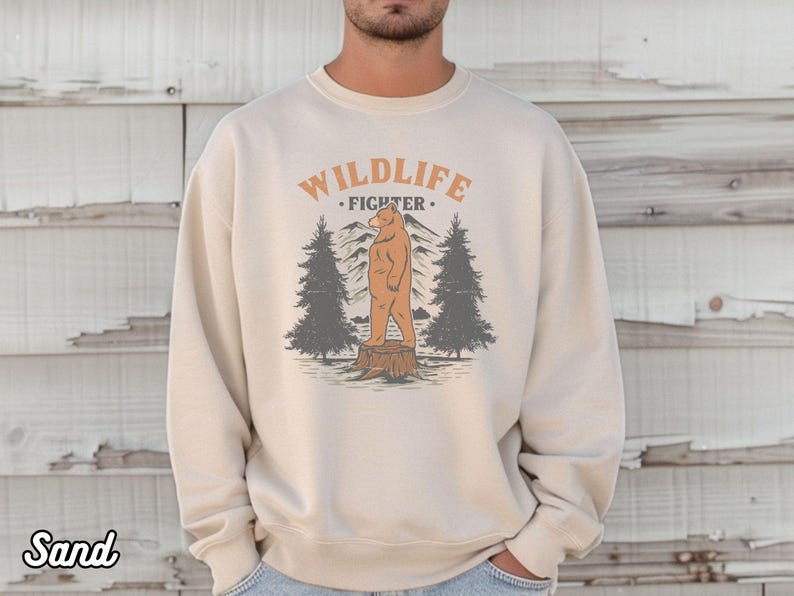 Minimalistic-nature 90s Wildlife Sweatshirt: Vintage Retro Grizzly Bear ...