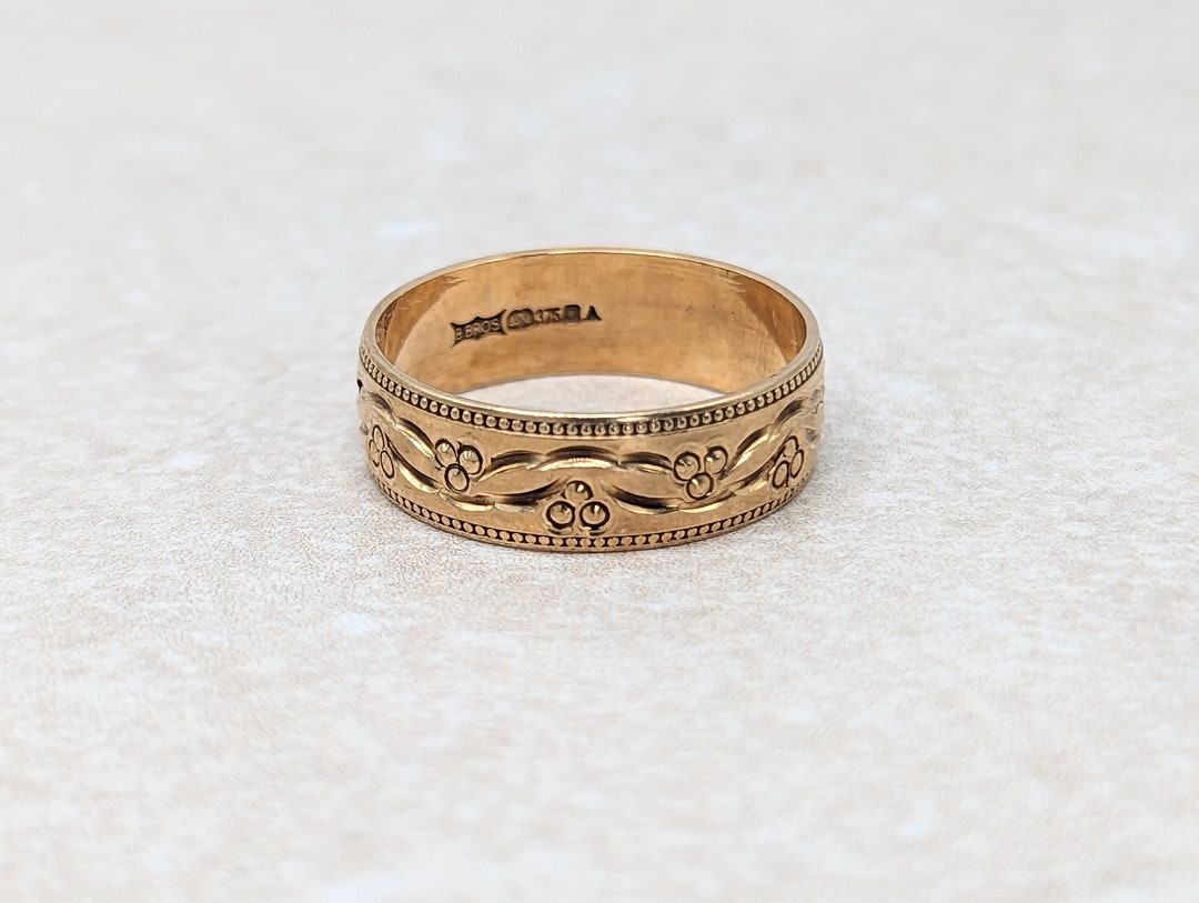 Vintage Botanical Design Ring in 9k Gold - Etsy