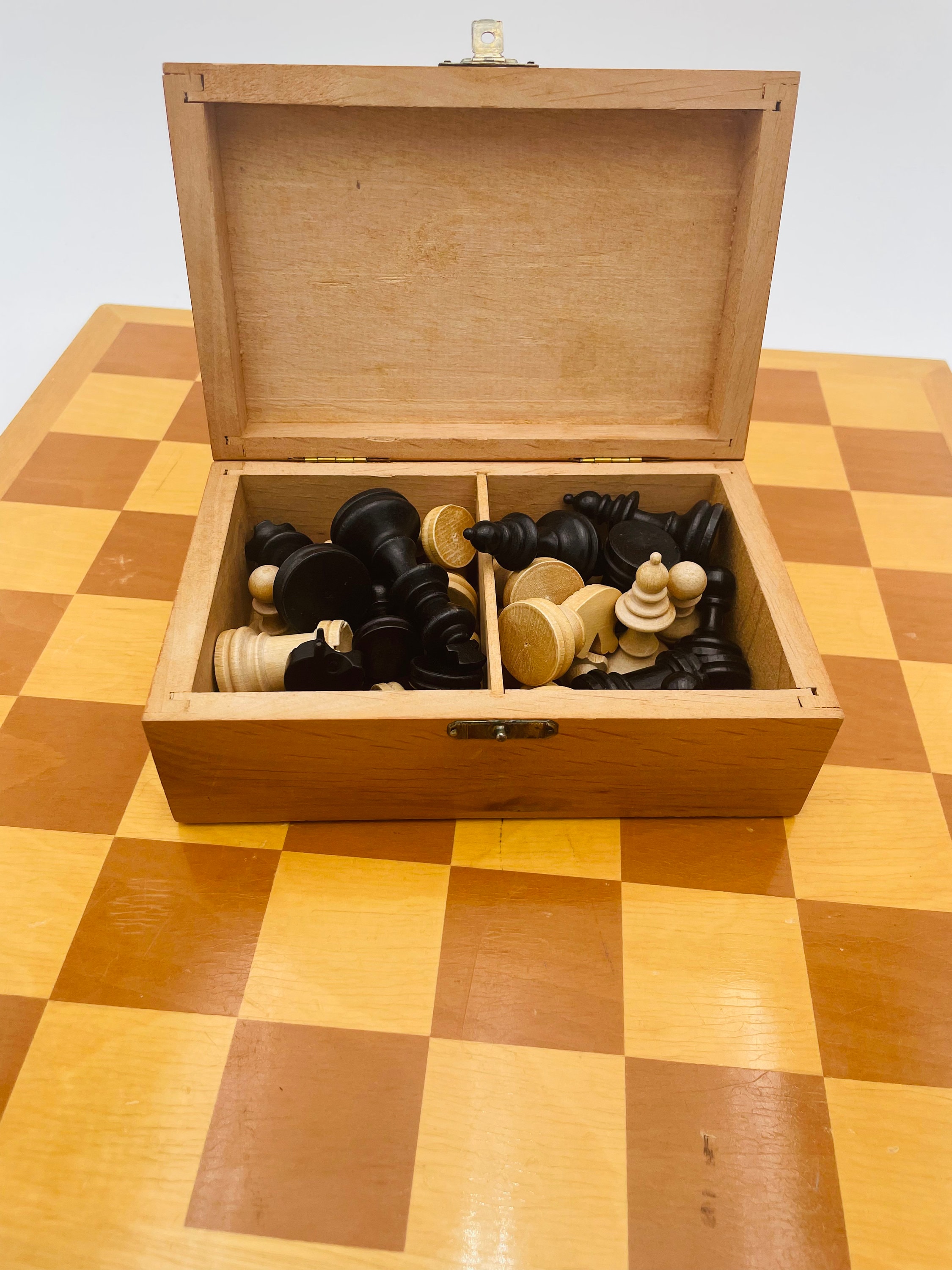 Vintage Hand-carved Wooden Chess Set With Elegant Wood Box - Etsy