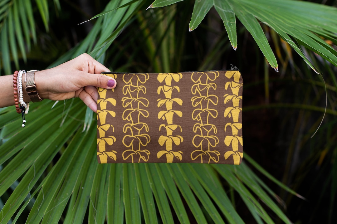 Hawaiian Floral Makeup Bag: Puakenikeni Flower Print Cosmetic Pouch - Etsy
