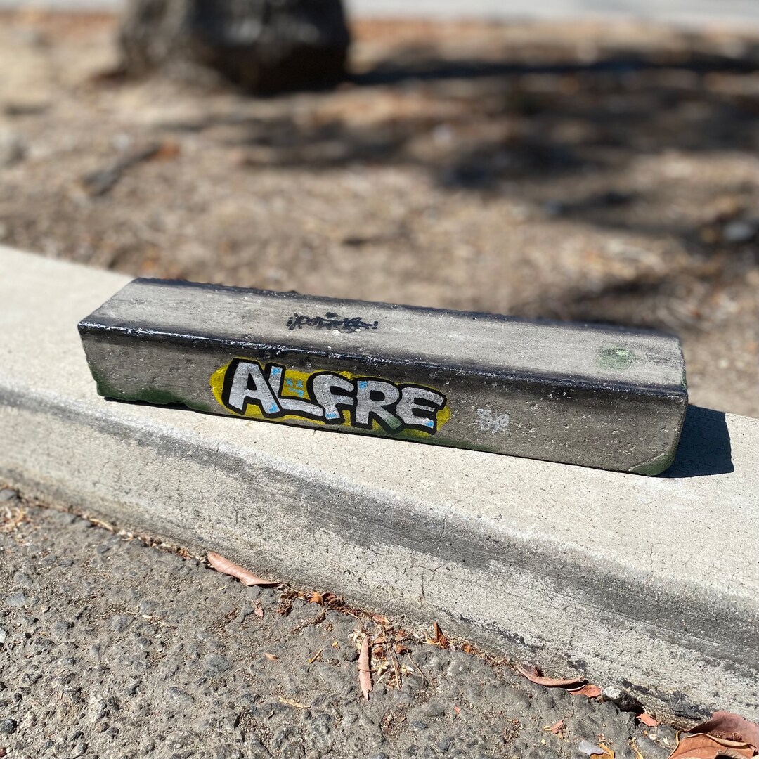 ATLAS Concrete Fingerboard Cobra Ledge - Etsy