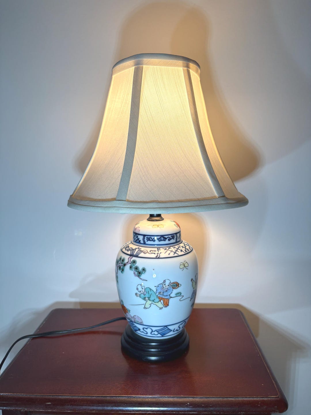 Vintage Asian-inspired Table Lamp With Hand-painted Ceramic Base - Etsy
