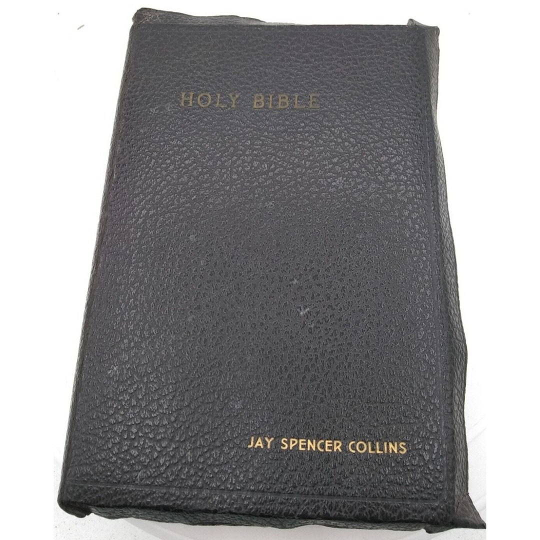Holy Bible, Red Letter Edition, KJV, Self-pronouncing Edition ...