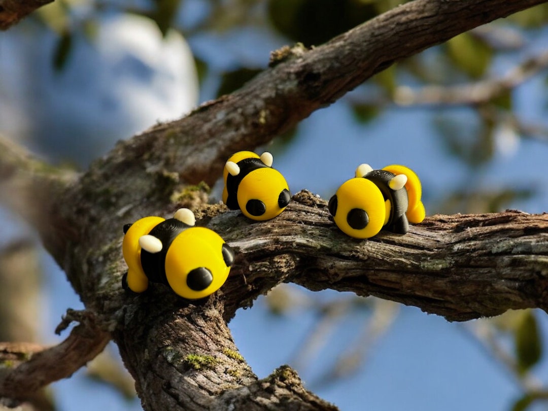 Baby Bee Fidget Toy – 3D Printed Flexi Bee, Articulated Desk Pet, Cute ...