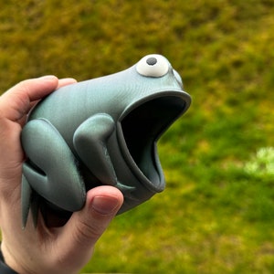 3D Printed Frog Pen Pot: Desk Stationary Holder - Etsy UK