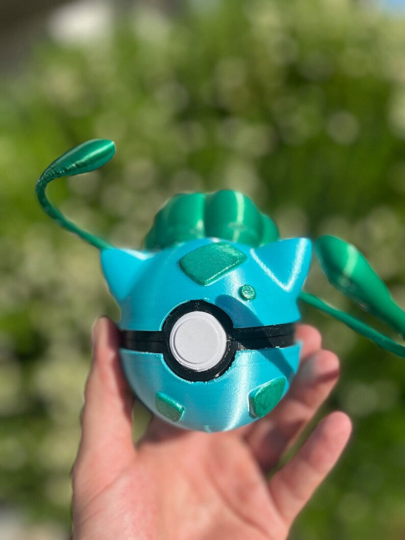 Bulbasaur Pokeball - Etsy
