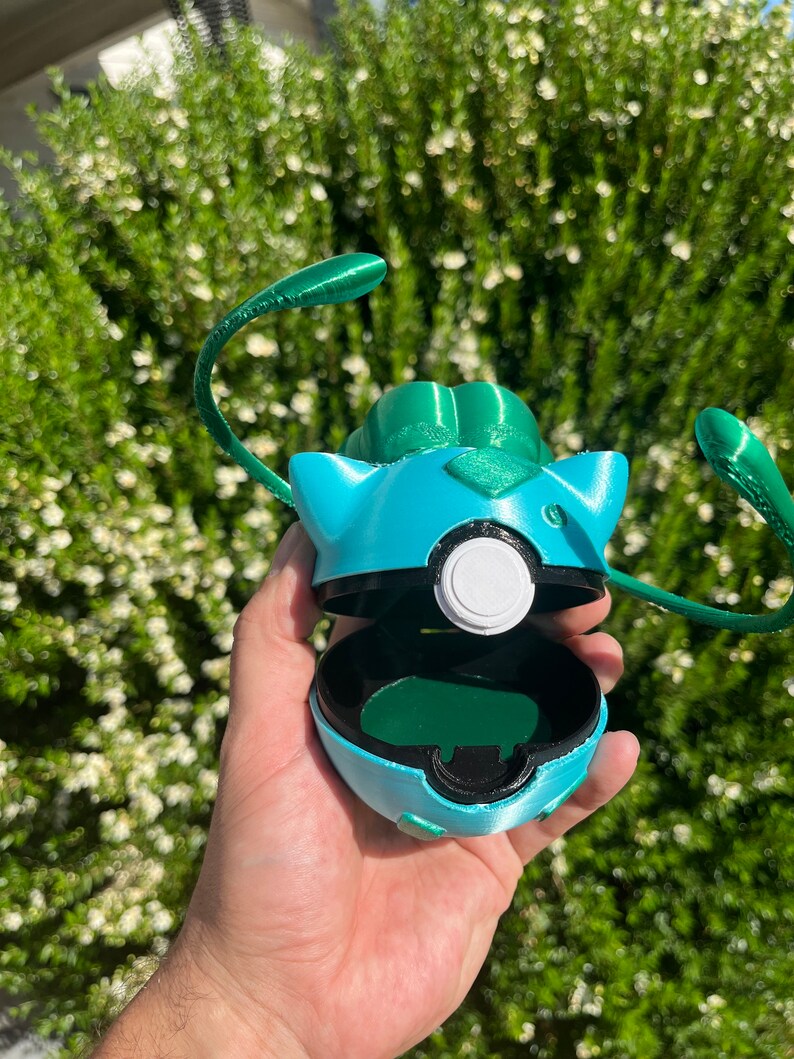 Bulbasaur Pokeball - Etsy