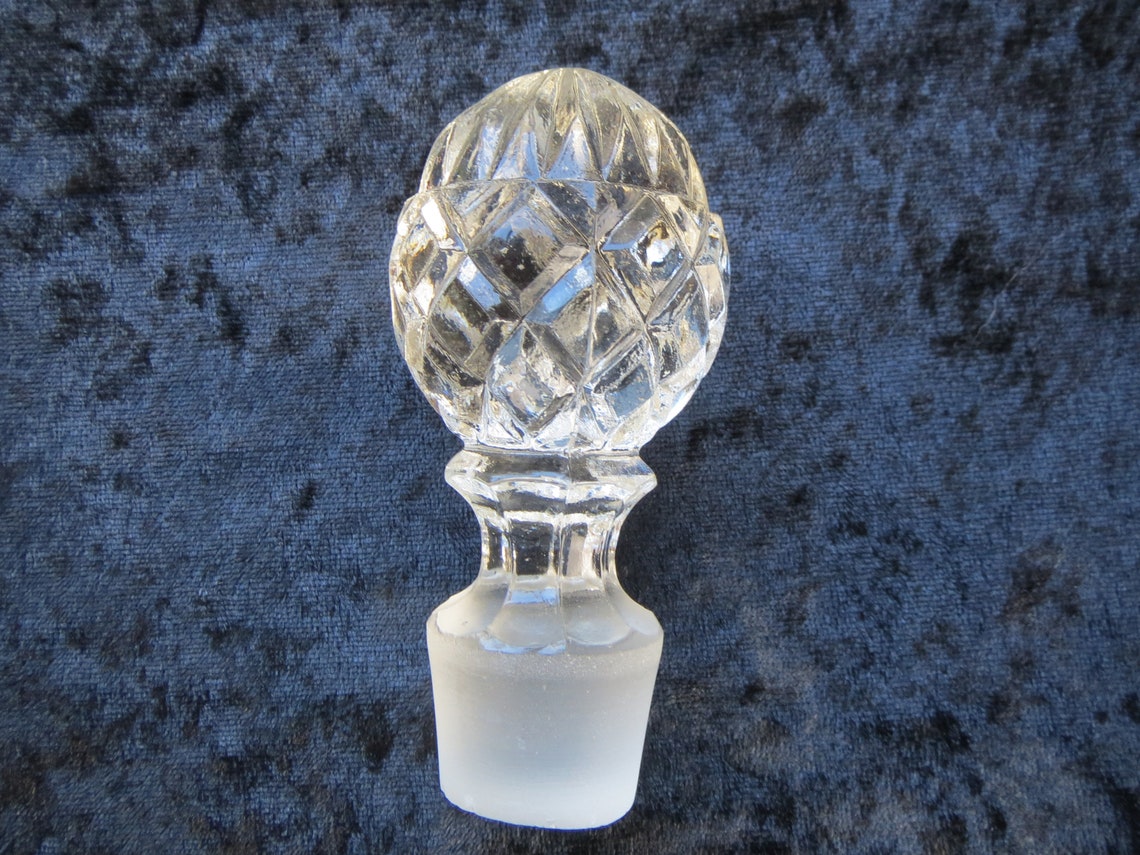 Patterned Glass Decanter With Pineapple Shaped Stopper - Etsy