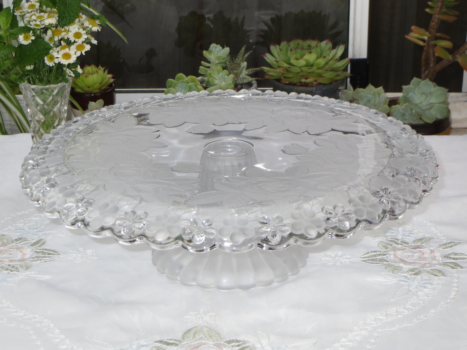 Mikasa Winter Rose Glass Pedestal Cake Stand - Etsy Australia