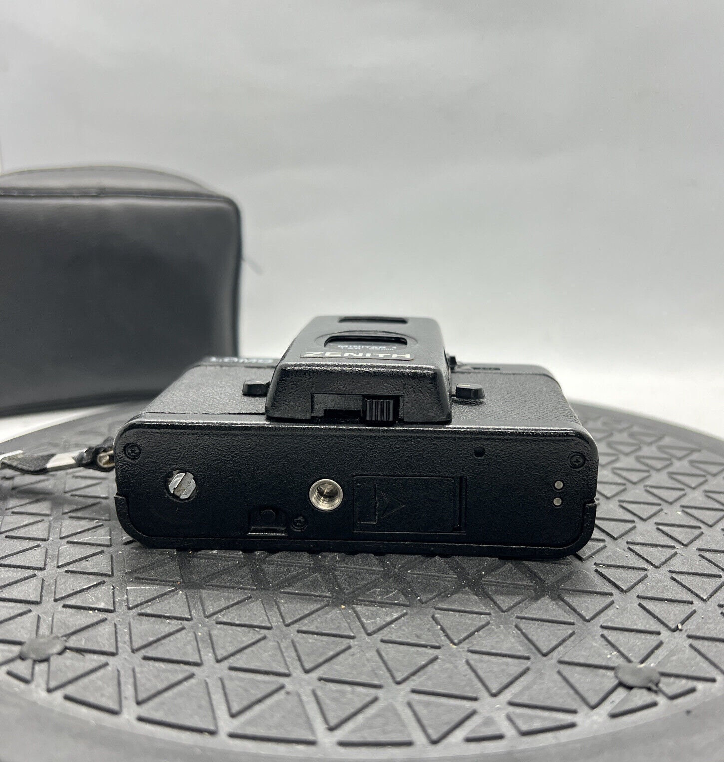 Zenith Lomo Lc-a Compact Film Cameramedis Shoe Mount Rangefinder ...