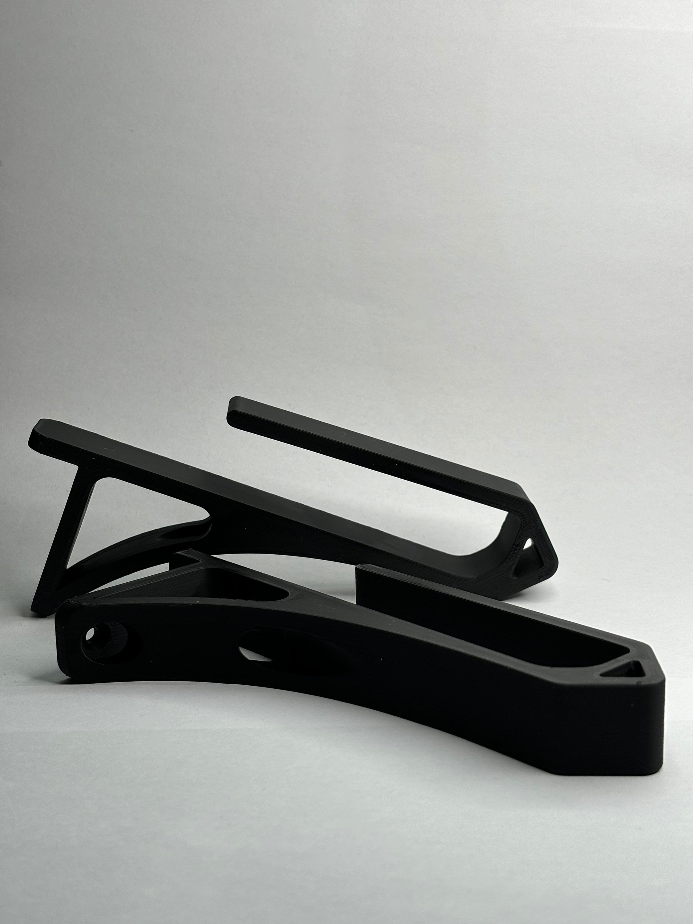 Vertical Laptop Holder for Desk, MacBook Mount, Desk Mounted Laptop ...