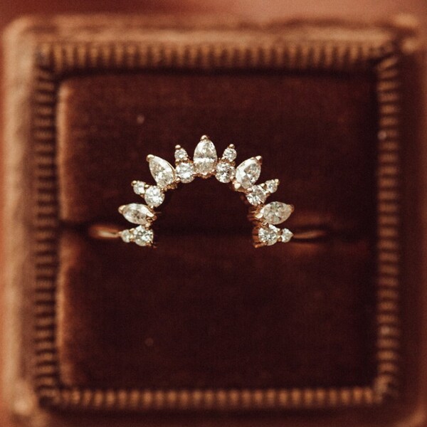 Contour Wedding Band - Etsy