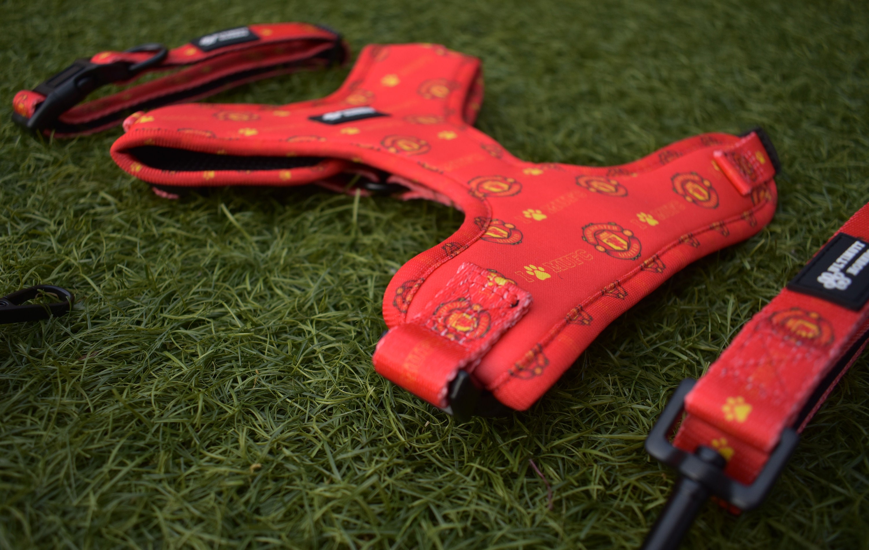 Manchester United Dog Harness Bundle, Collar, Leash/lead, Bow Tie ...