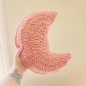 Moon Pillow | Soft Crescent Moon Cushion | Cozy Crochet Plush Pillow ...