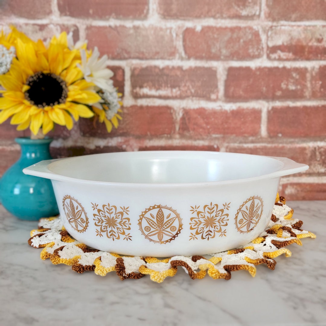 Large Vintage Pyrex Hex Signs Casserole Dish | Deluxe Cinderella ...