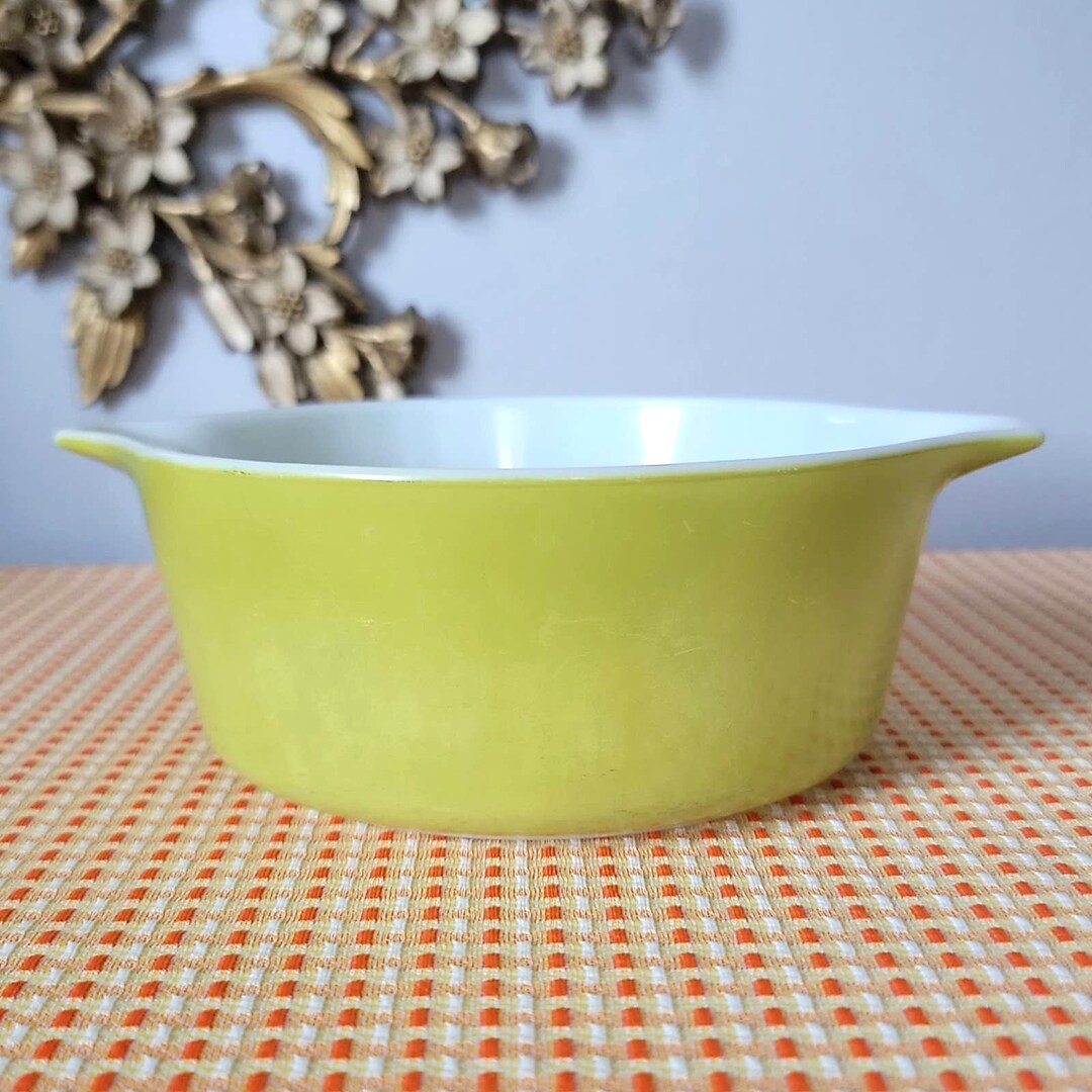 Vintage Pyrex Verde Casserole Dish 1.5 Pint Chartreuse Green 472 MCM FLAWED - Etsy