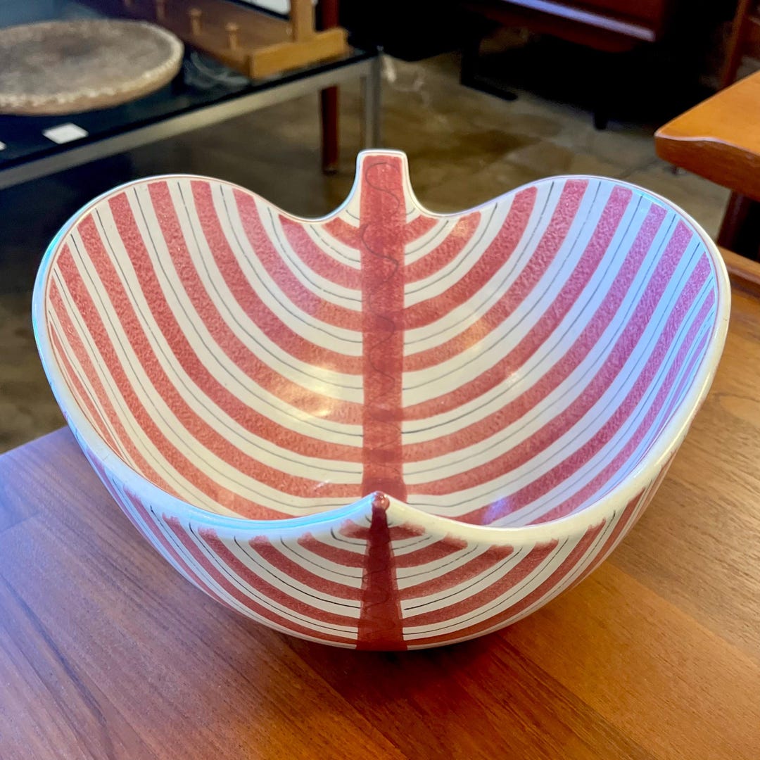 Large Swedish Stig Lindberg Large Ceramic Painted Leaf Bowl - Etsy