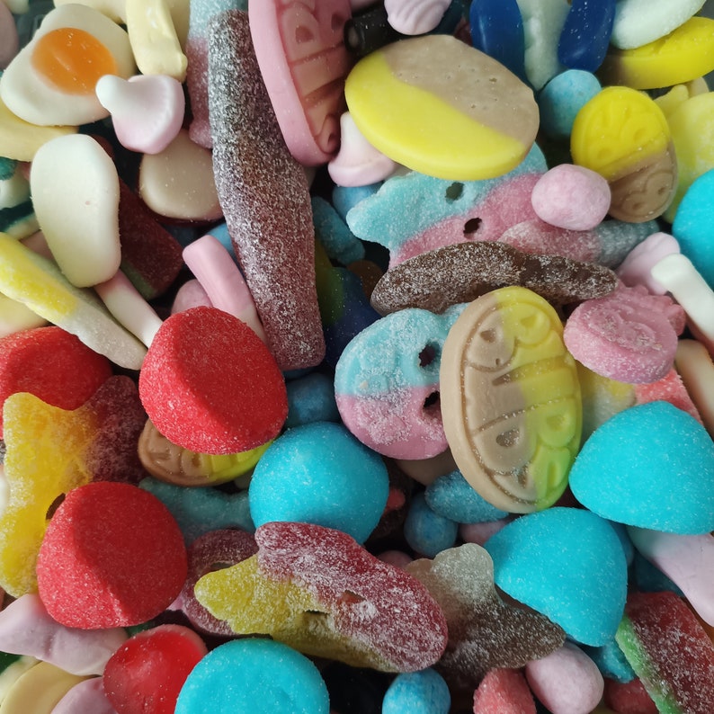 Mega Pick N Mix Pouch Jelly, Fizzy and Chocolate Mix, Mystery Mix, Mega ...