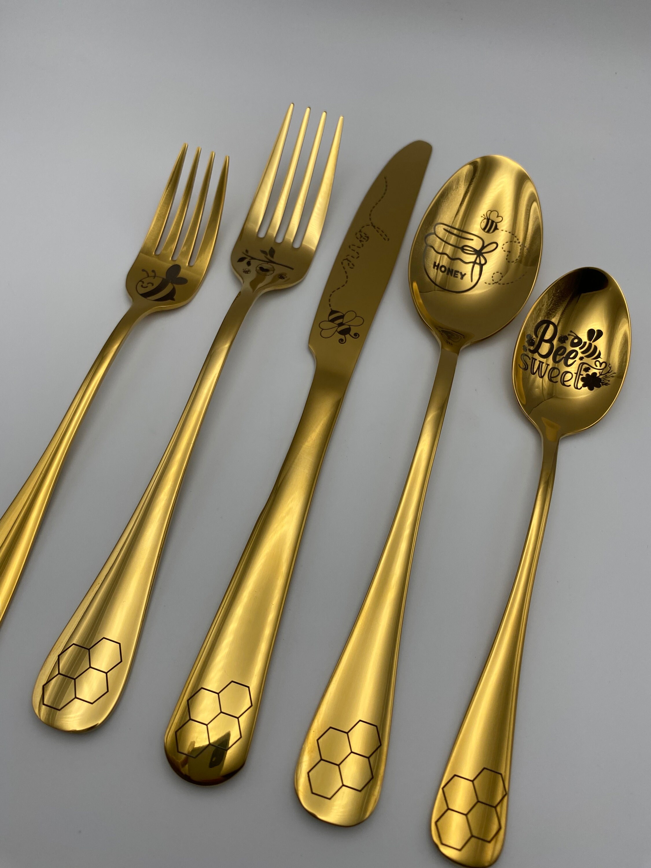 5 Piece Black Silverware Gift Set Bee Collection Kitchen Utensils ...