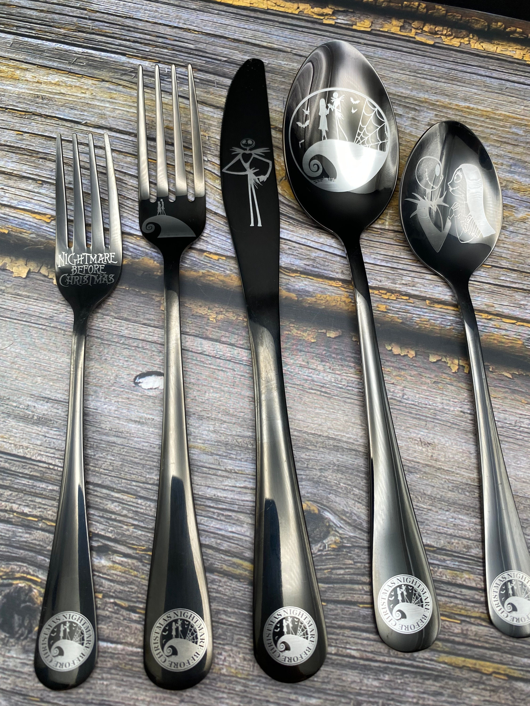 5 Piece Black Silverware Set - Christmas Nightmare - Kitchen Utensil ...