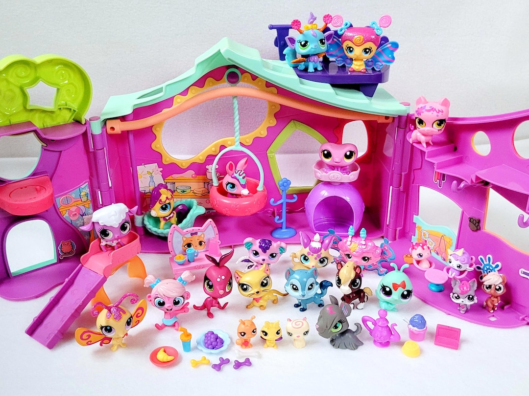 LPS Littlest Pet Shop SET With 25 Pets, House pets Only Clubhouse and ...