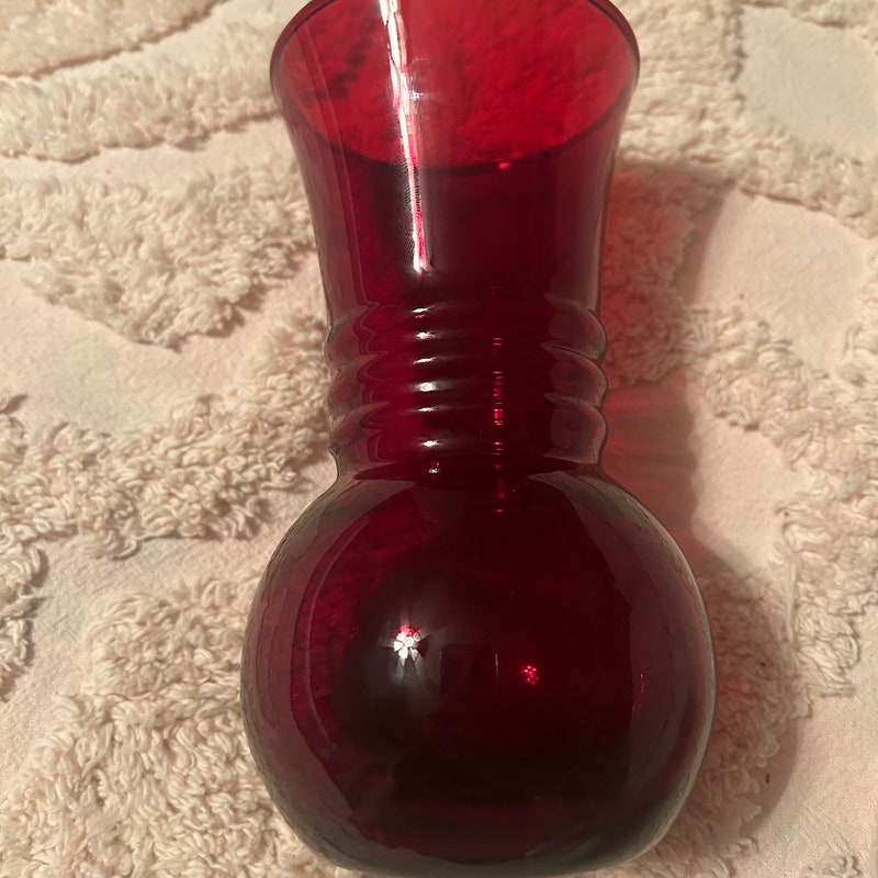 Ruby Red Vase - Etsy