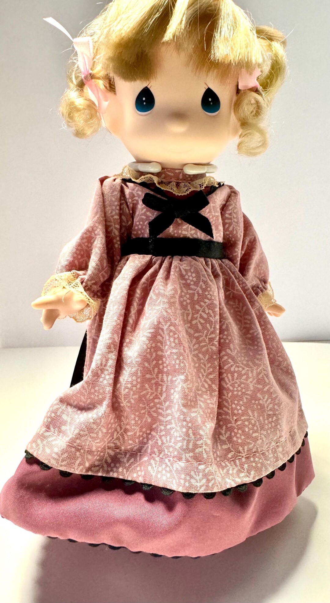 Precious Moments "carla" Children of the World 8.5" Doll (america ...