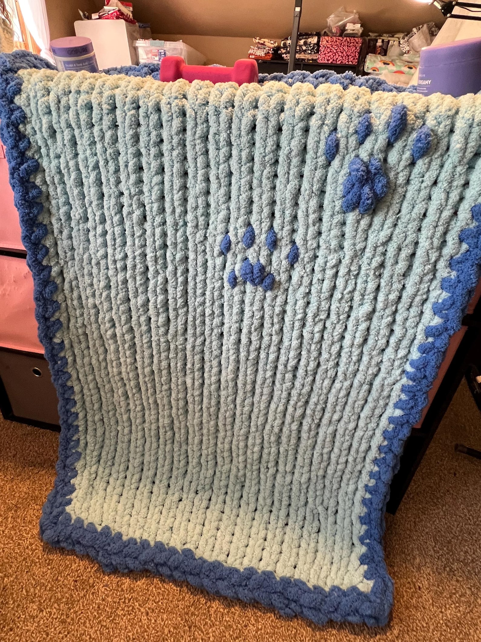 Chunky Knit Paw Print Blanket 33x48” - Etsy