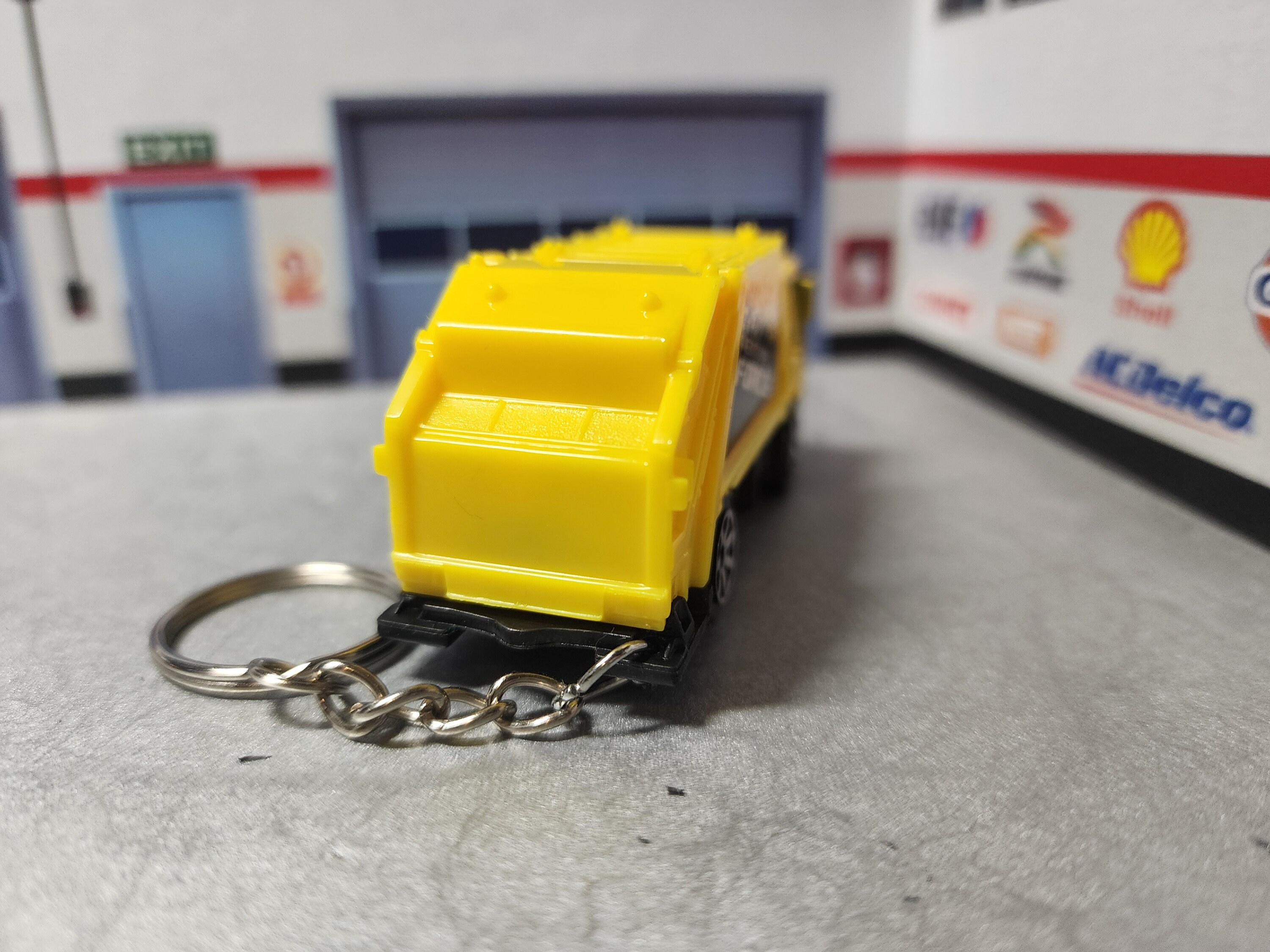 Garbage Truck Keychain, Scania Garbage Truck Keychain, Waste Truck ...