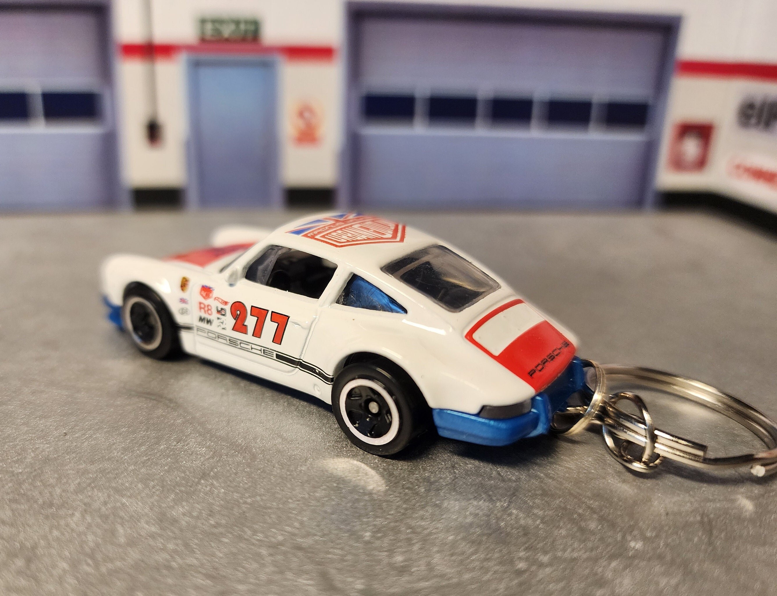 Porsche 911 Keychain, Custom Porsche 911 Keychain, 1971 Porsche 911 ...