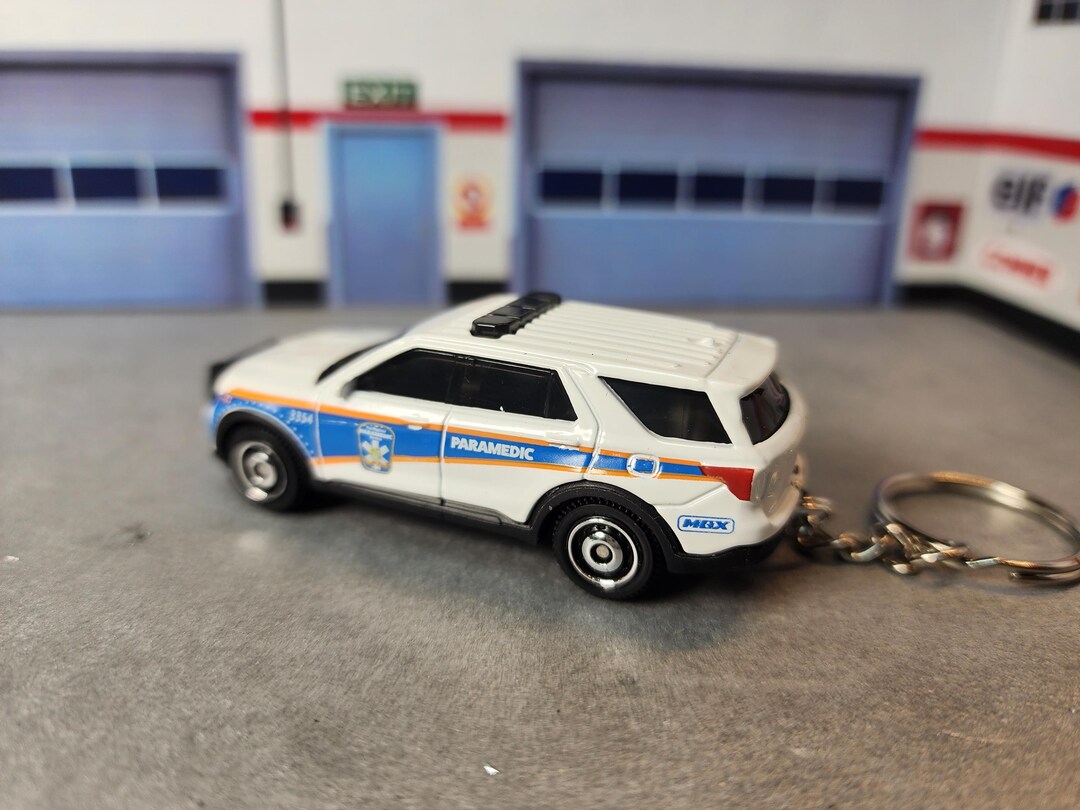 Ford Explorer Police Keychain, Paramedic Keychain, Police Car Keychain ...
