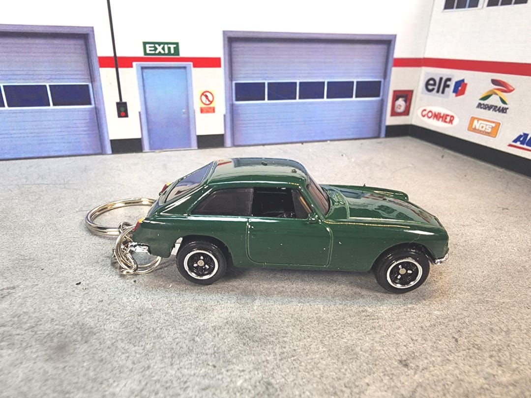 MGB GT Coupe Keychain, Custom 1971 MGB Gt Coupe Keychain, Premium ...