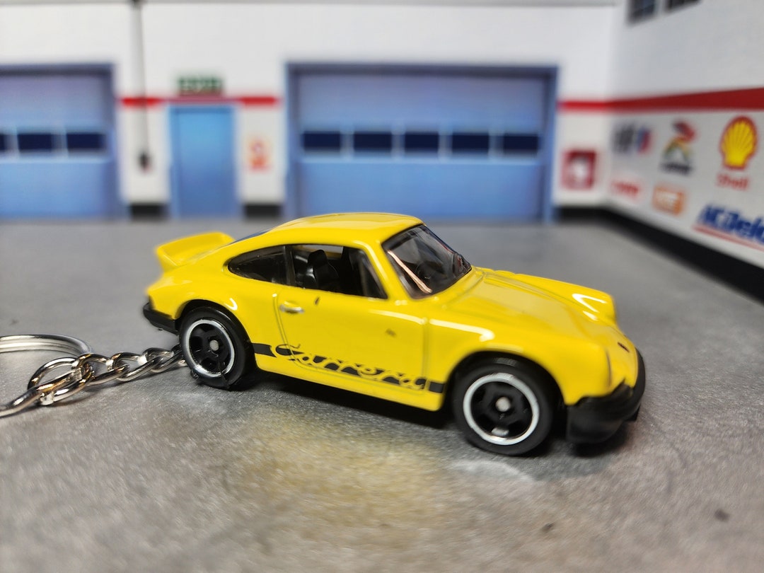 Porsche 911 Carrera RS 2.7 Keychain, Classic Car Model Keychain 1:64 ...