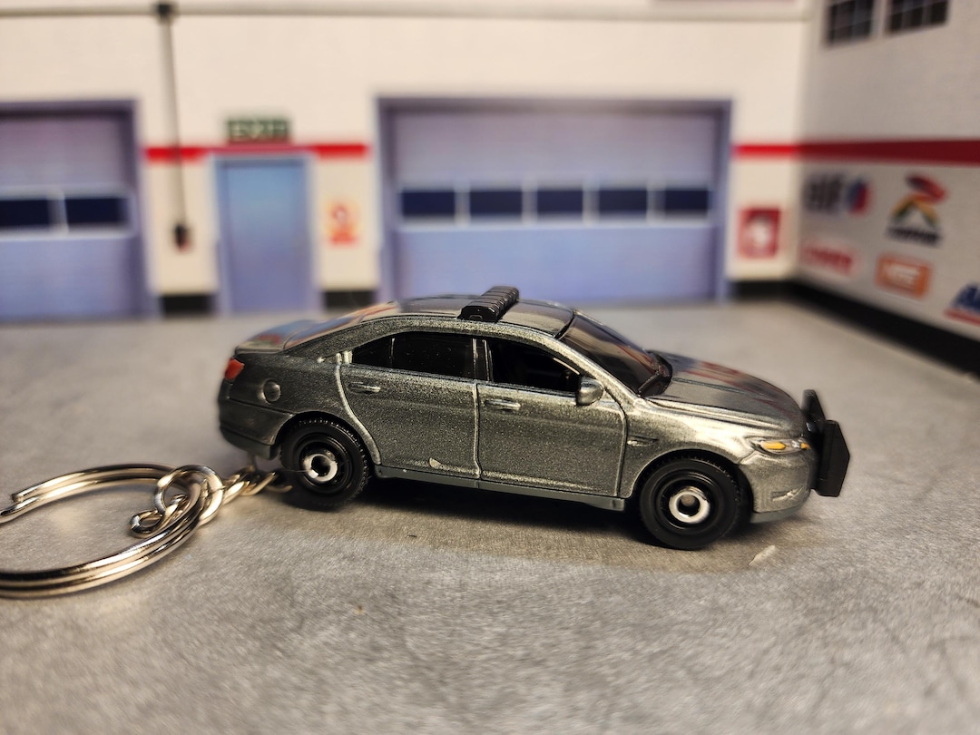 Ford Police Interceptor Keychain, Taurus Police Car Keychain, Police ...