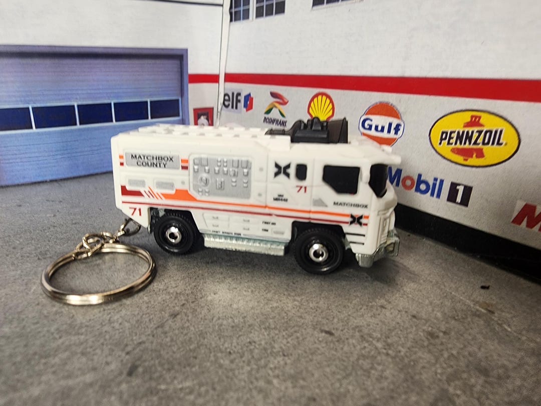 Diecast Fire Truck Keychain - 1:64 Scale EMS Keychain - Etsy