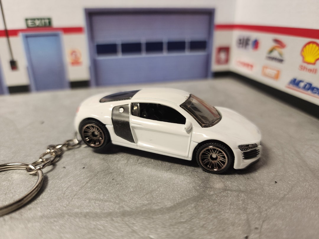 Audi R8 Keychain, 2007 Audi R8 Keychain, Audi Keychain - Etsy