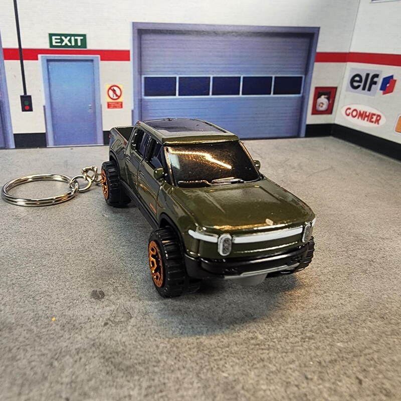 Rivian Gift - 60+ Gift Ideas for 2025