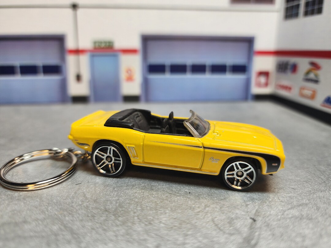 1969 Chevy Camaro SS Keychain, Custom Diecast Camaro Keychain, 1:64 ...