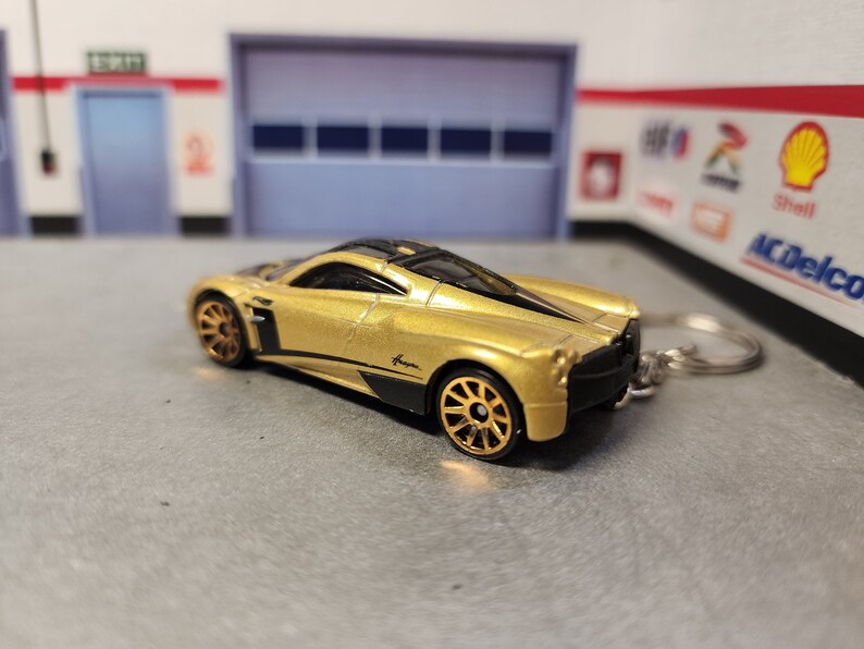 Pagani Huayra Keychain, Pagani Keychain, Huayra Keychain - Etsy