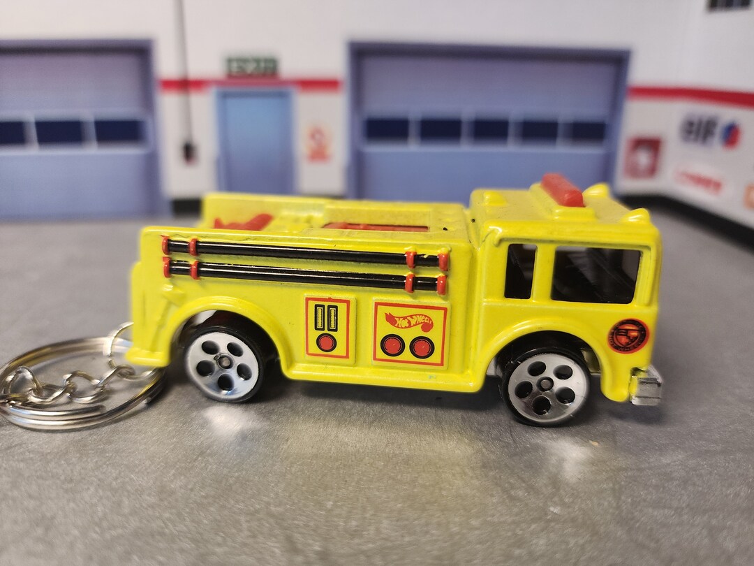 Fire Engine Keychain, Fire Truck Keychain, Custom Fire Truck Keychain ...