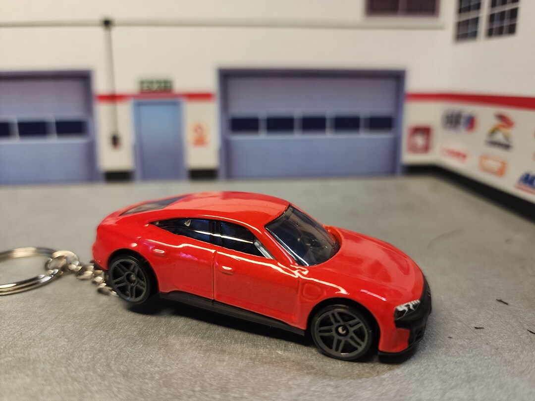 Audi RS E-tron Keychain, Custom Diecast 1:87 Scale Keyring, Unique ...